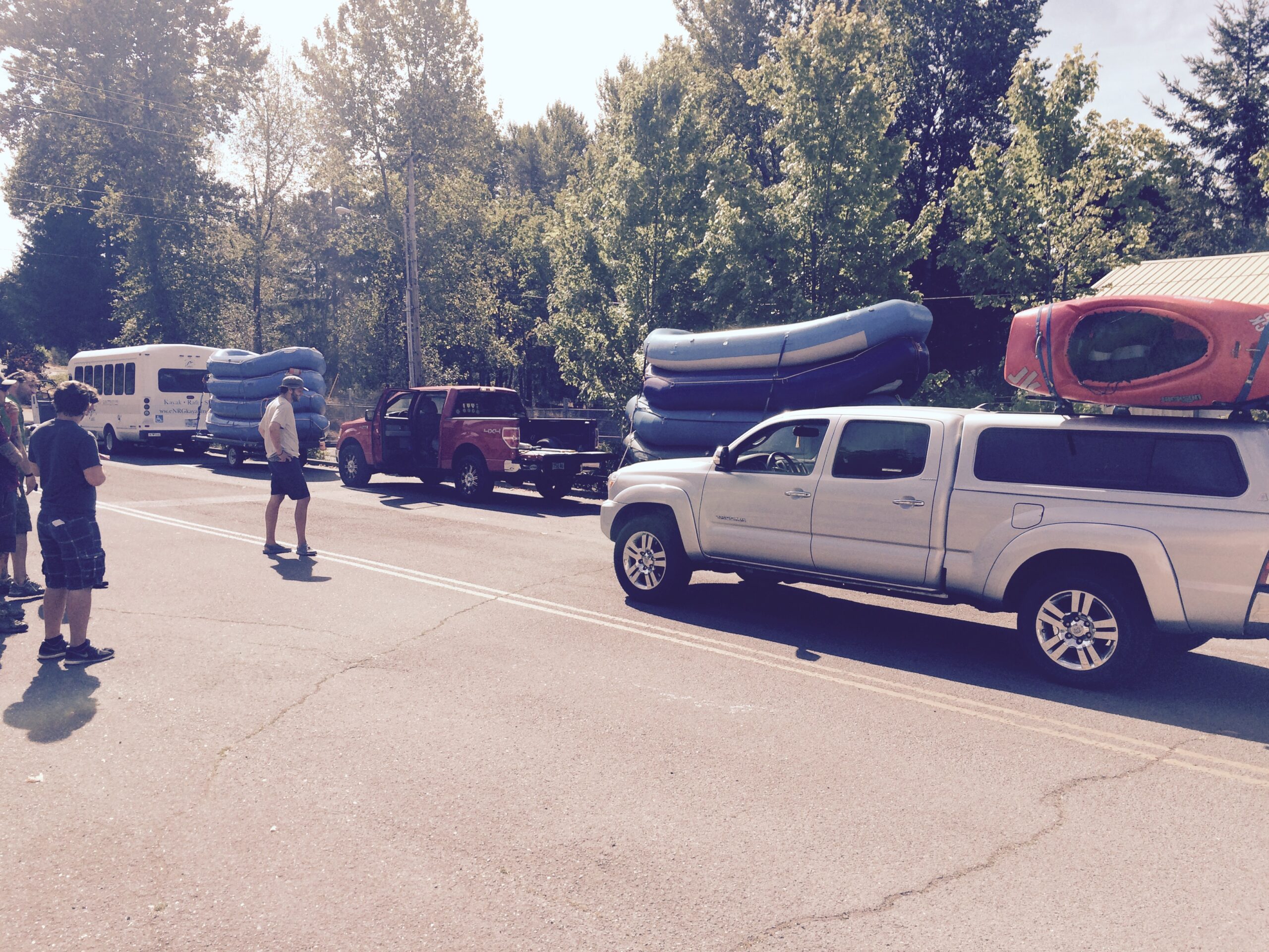 Kayak & Raft Shuttles near Portland, OR and Salem, OR - eNRG Kayaking